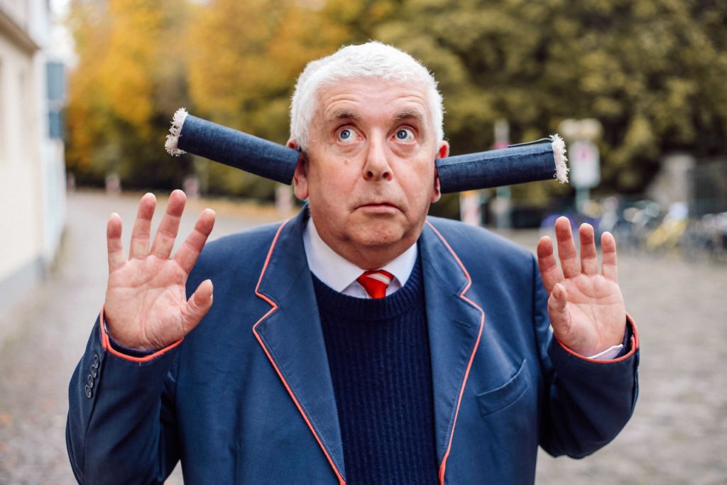 Übers Lesen – Gespräch mit Erwin Grosche (2. Teil) – Hasenfenster